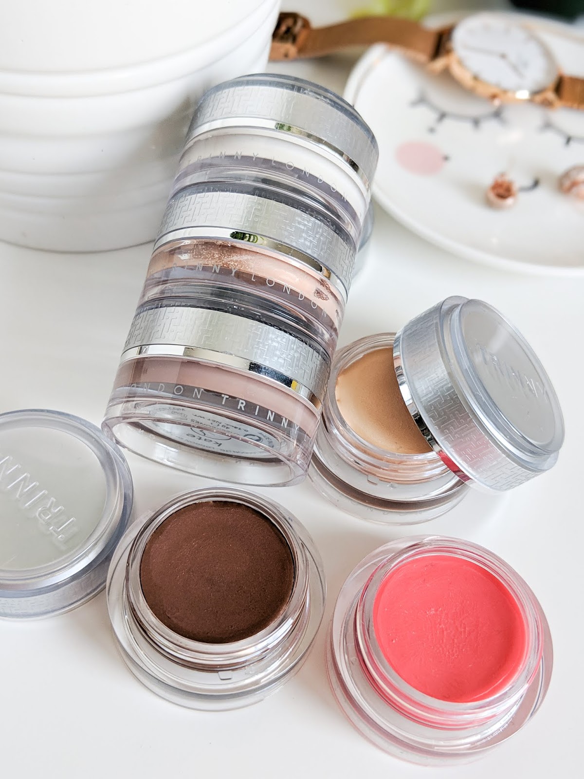 Beauty on Review: 8 Holiday Beauty Essentials Your Suitcase Needs This ...