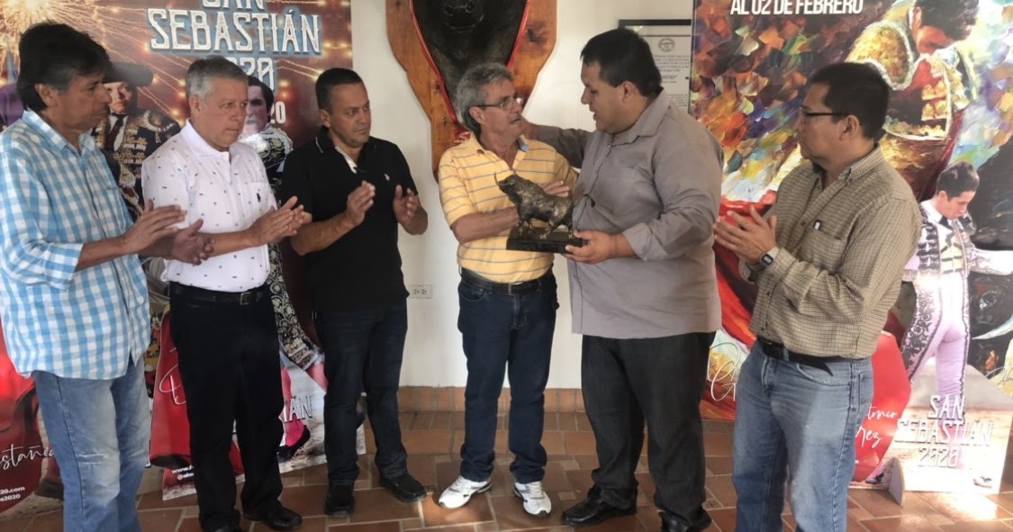 Perú Taurino: SAMUEL CALDERON TRIUNFADOR DE LA NOVILLADA DE LA FERIA DE ...