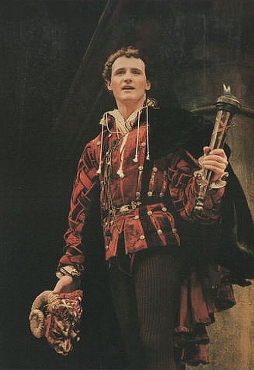 Favorite Hunks & Other Things: ACTORS & Skin: Colm Feore