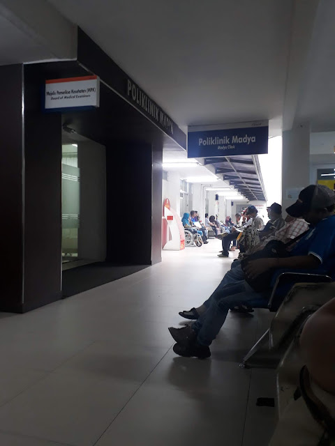 Sistem Antrian Online dan Offline di RSCM - Kornelius Ginting