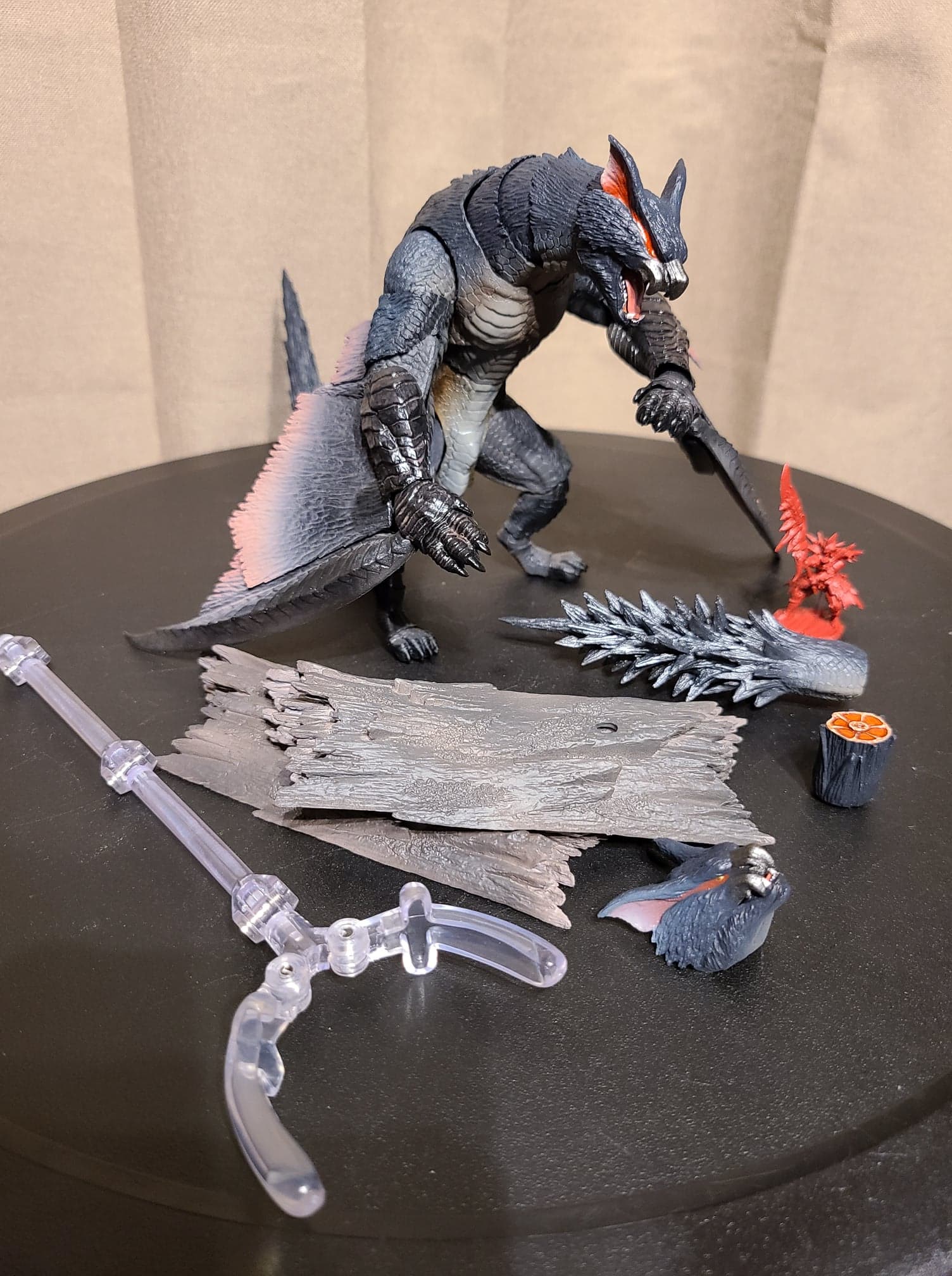S.H. MonsterArts Nargacuga