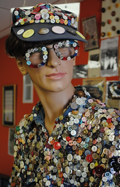 The Carpetbagger: The Button King