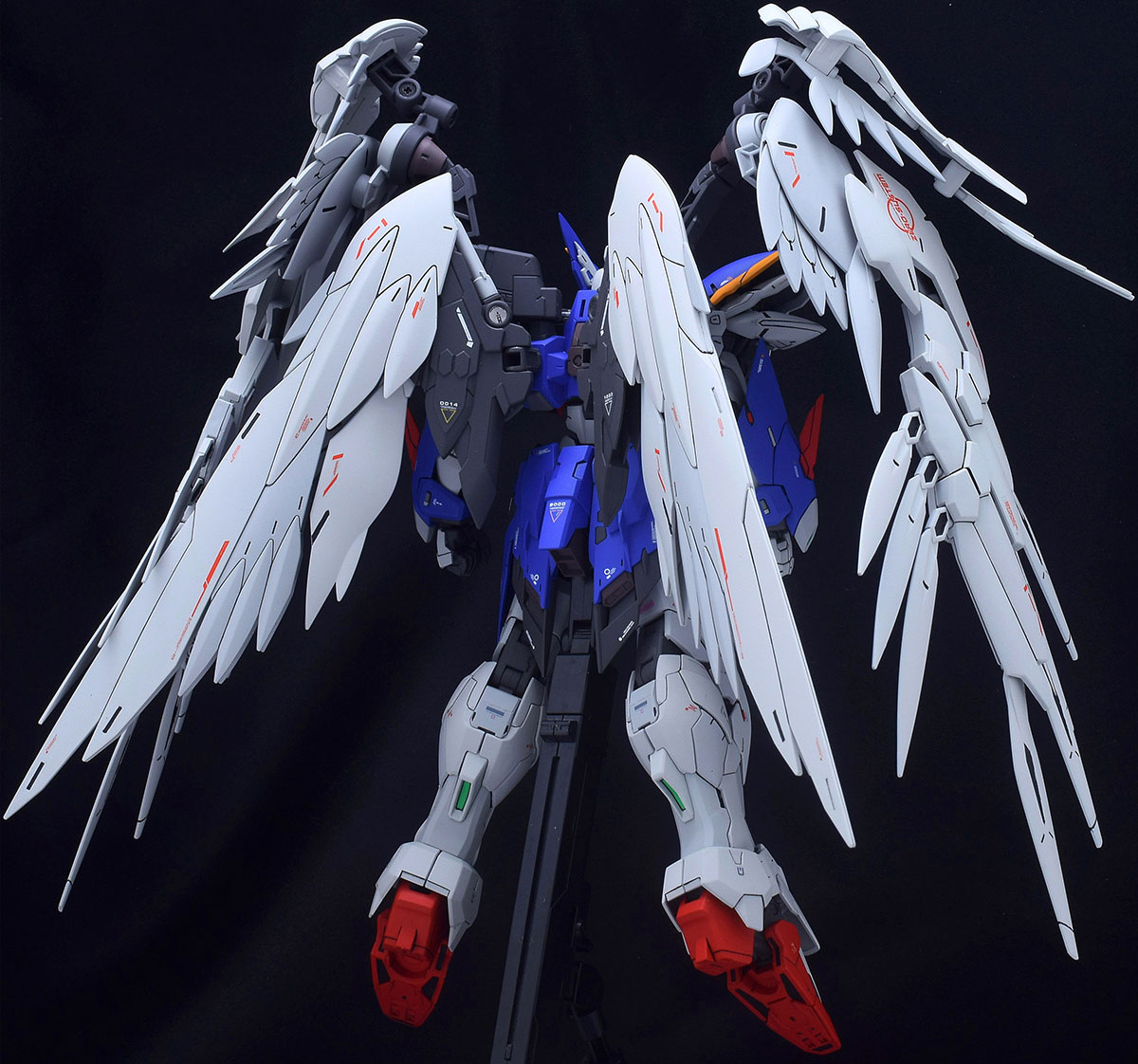Painted Build: HiRM 1/100 Wing Gundam Zero Custom EW