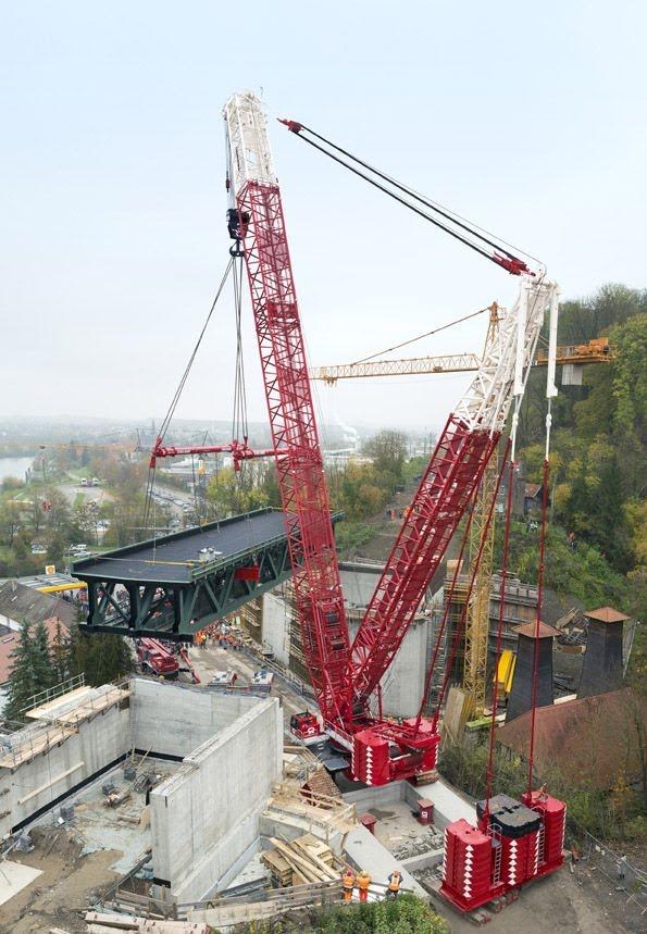 mega crane