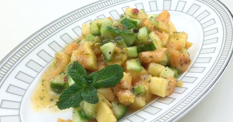 Lecker Bentos und mehr: Gurken-Papaya-Salat mit Mojito-Dressing