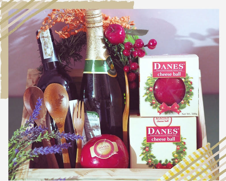 Make Your Christmas Cheesy Special with Danes Cheese Ball - ReigningStill