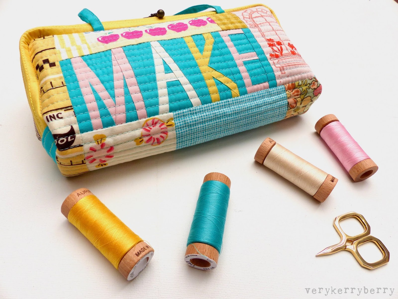 verykerryberry: The Make Stuff Zip Pouch