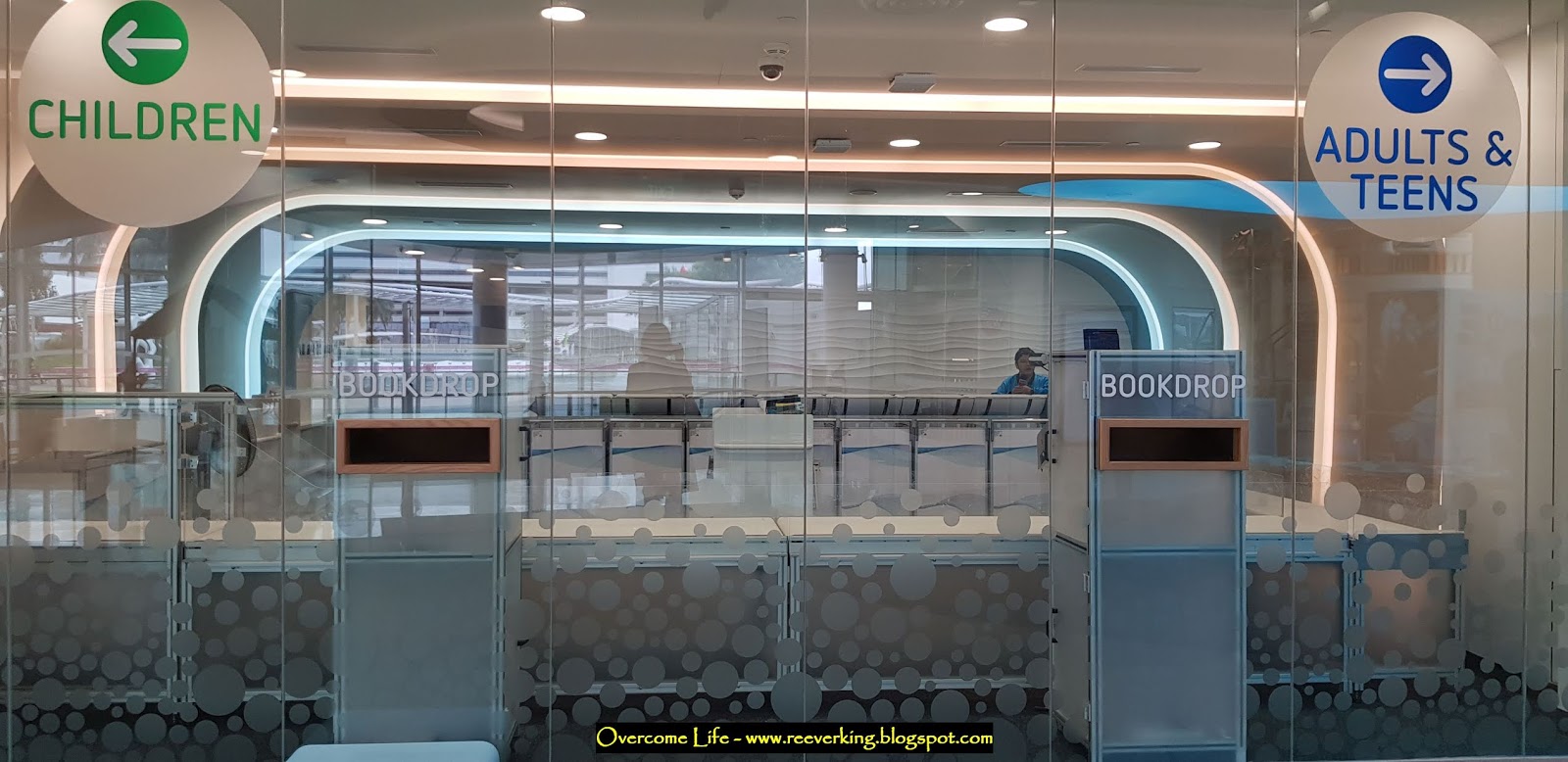 Overcome life: Library@harbourfront at VivoCity - Singapore