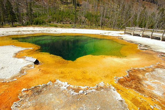 THE WORLD GEOGRAPHY: 12 Wonderful Hot Springs