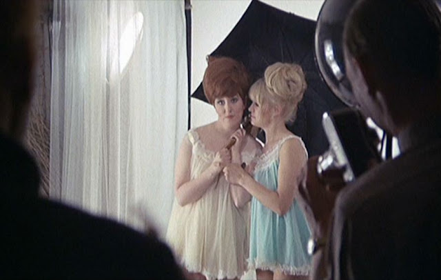 the BlowUp moment: Poor Cow (Ken Loach 1967)