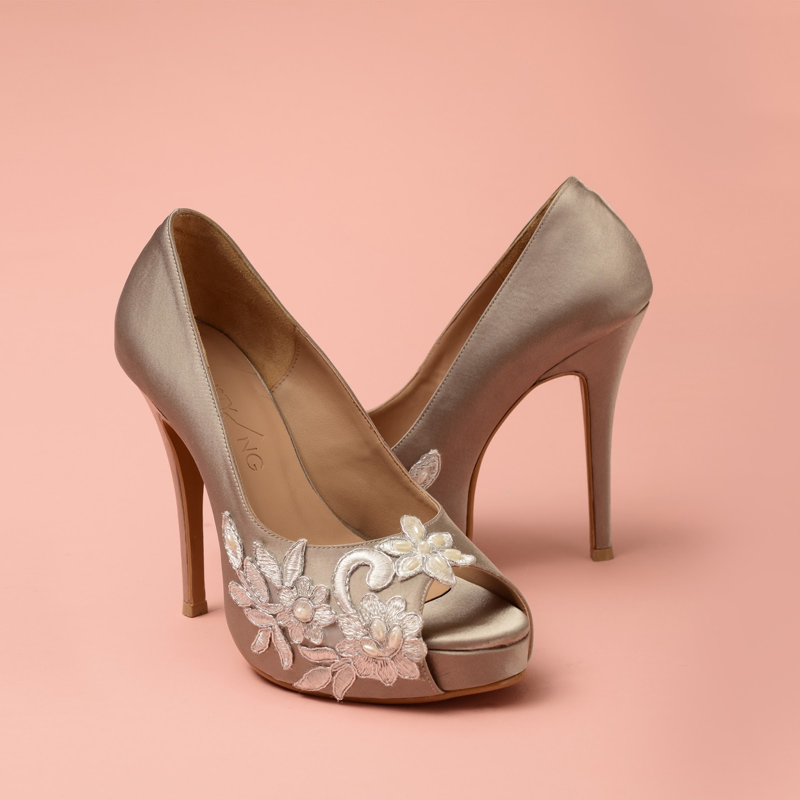 Infojelita: 22 Jenis Design Kasut Kahwin Terkini dan Cantik