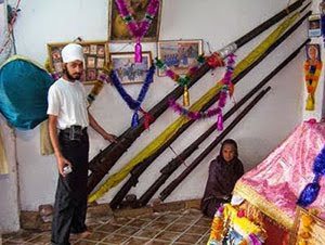 FAR UNATTAINABLE SKY: Willard Mitt Romney