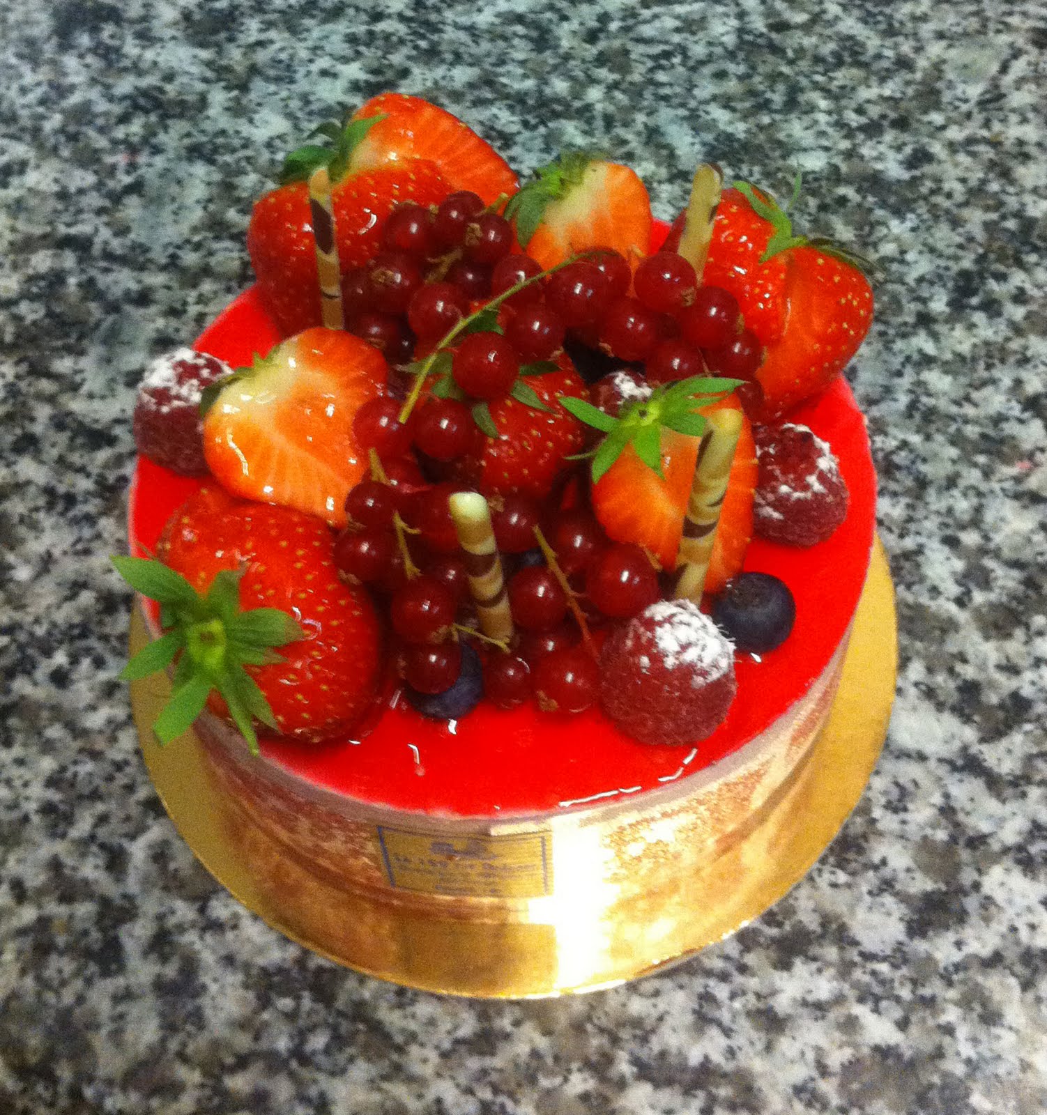 La pâtisserie de Dylan: Un gâteau aux fruits rouges frais