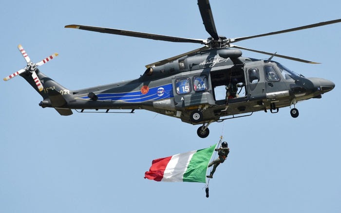 Leonardo entregó el primer helicóptero HH-139B a la Fuerza Aérea ...