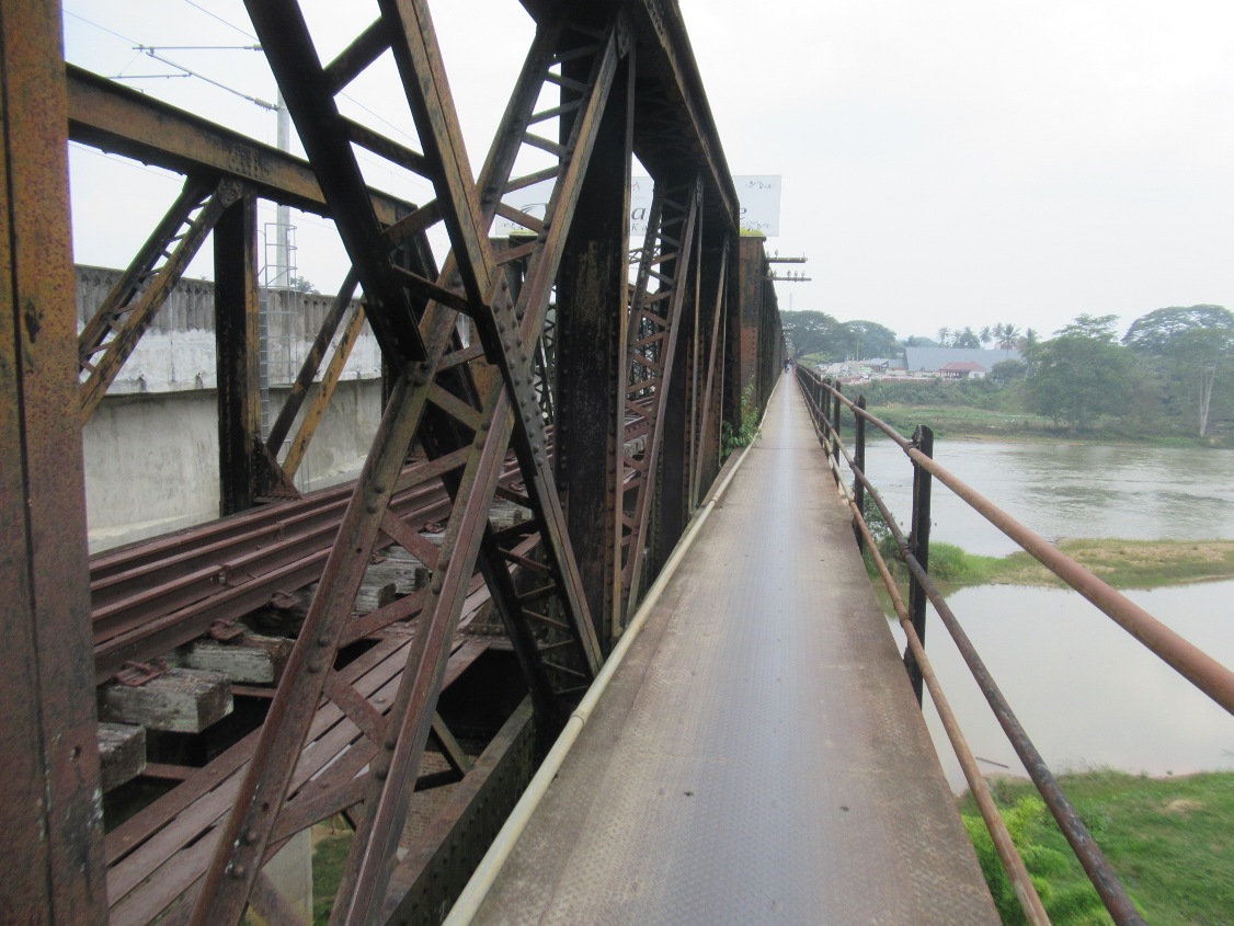 SENI LAMA MELAYU (MALAY OLDEN ART): Victoria Bridge, Perak