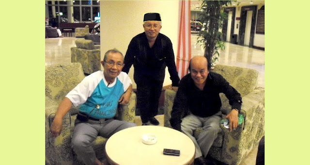 OMAR M. HASHIM (OMARA): Sepanjang Bersama Datuk Aziz Sattar