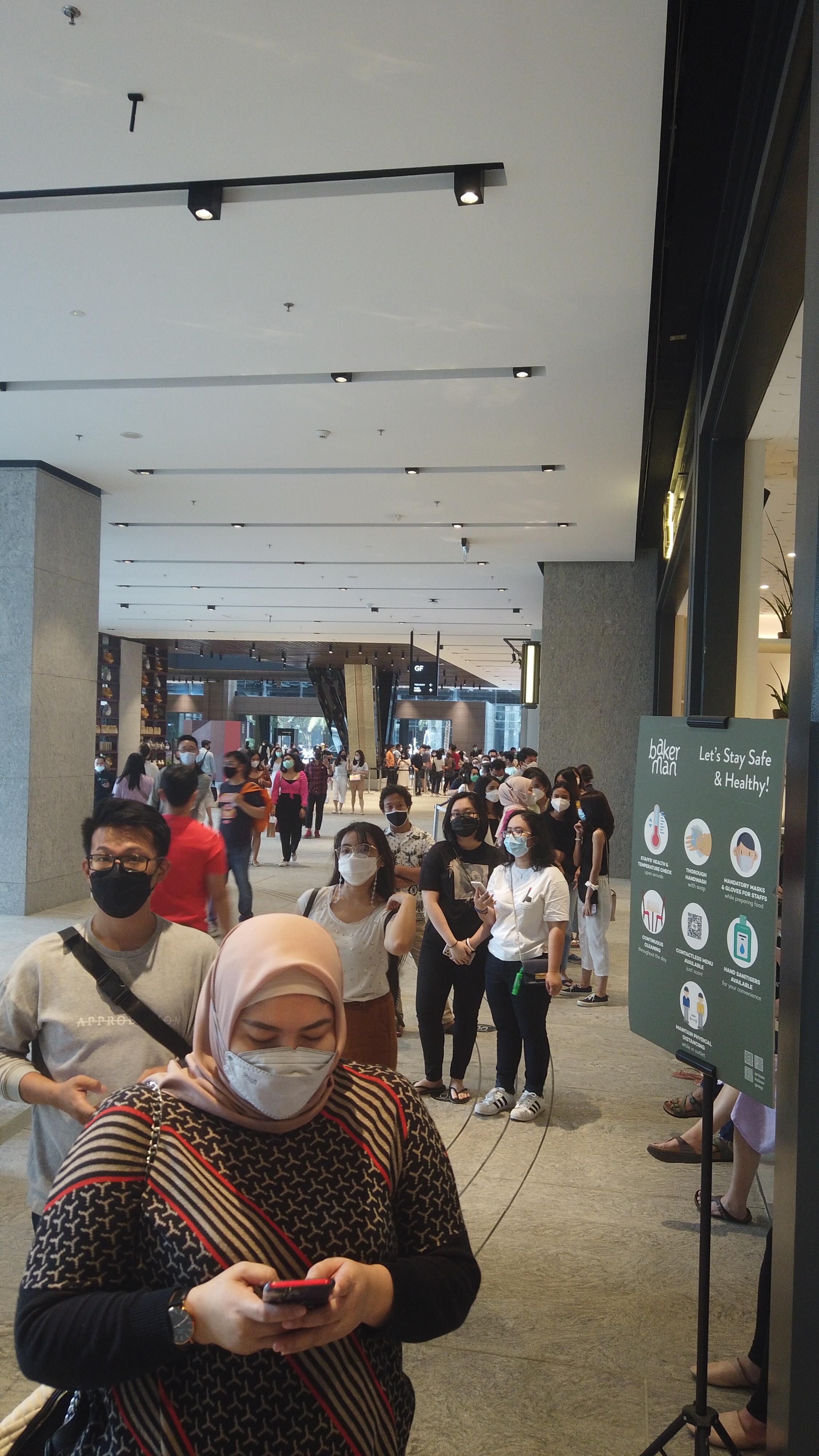 Queue for Bakery, Bakerman, Jakarta