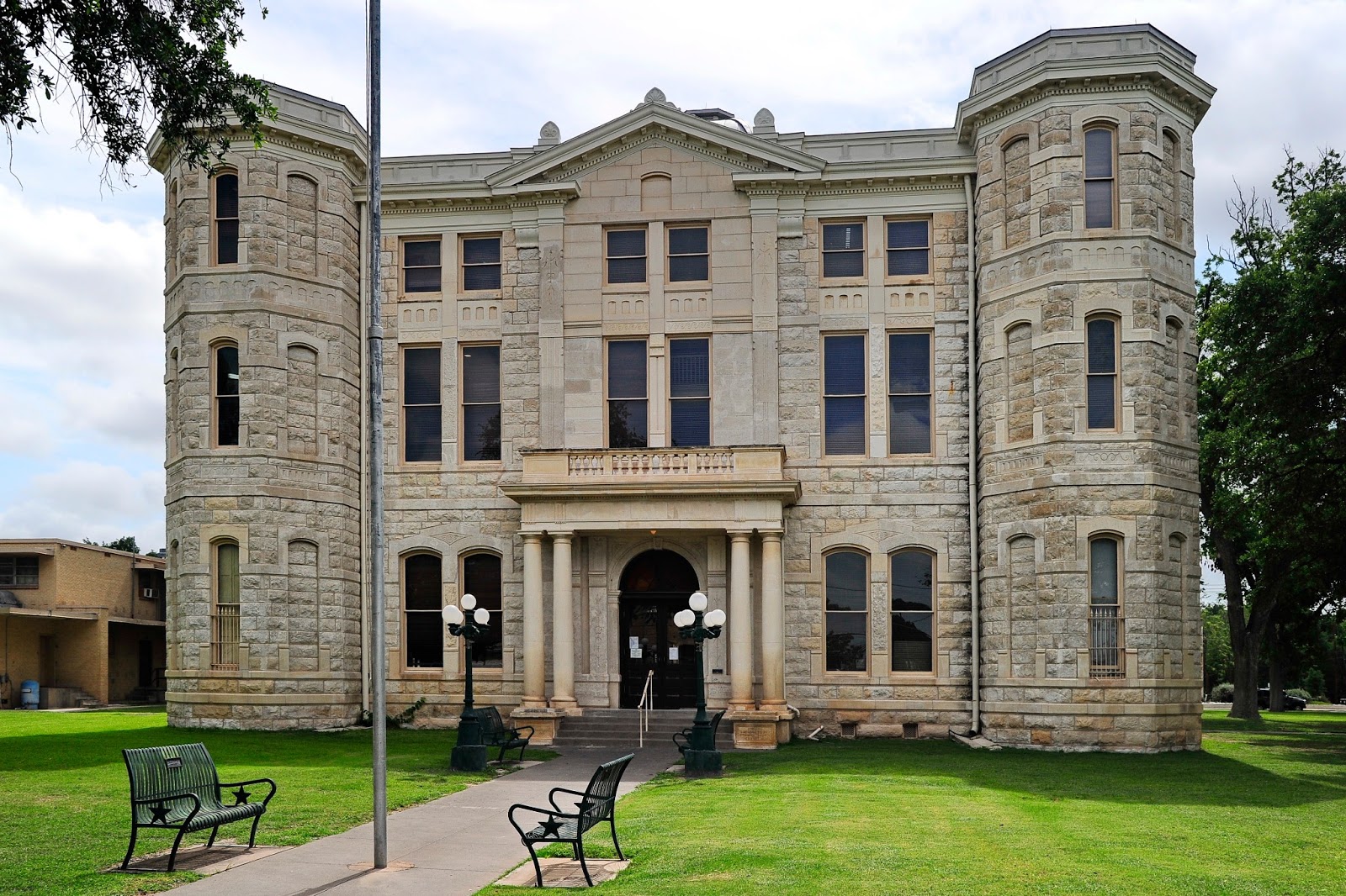Texas Courthouse Trails : June 2013