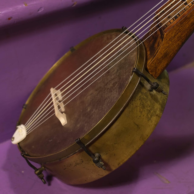 1860s 6-String Fretless Mini Minstrel Banjo