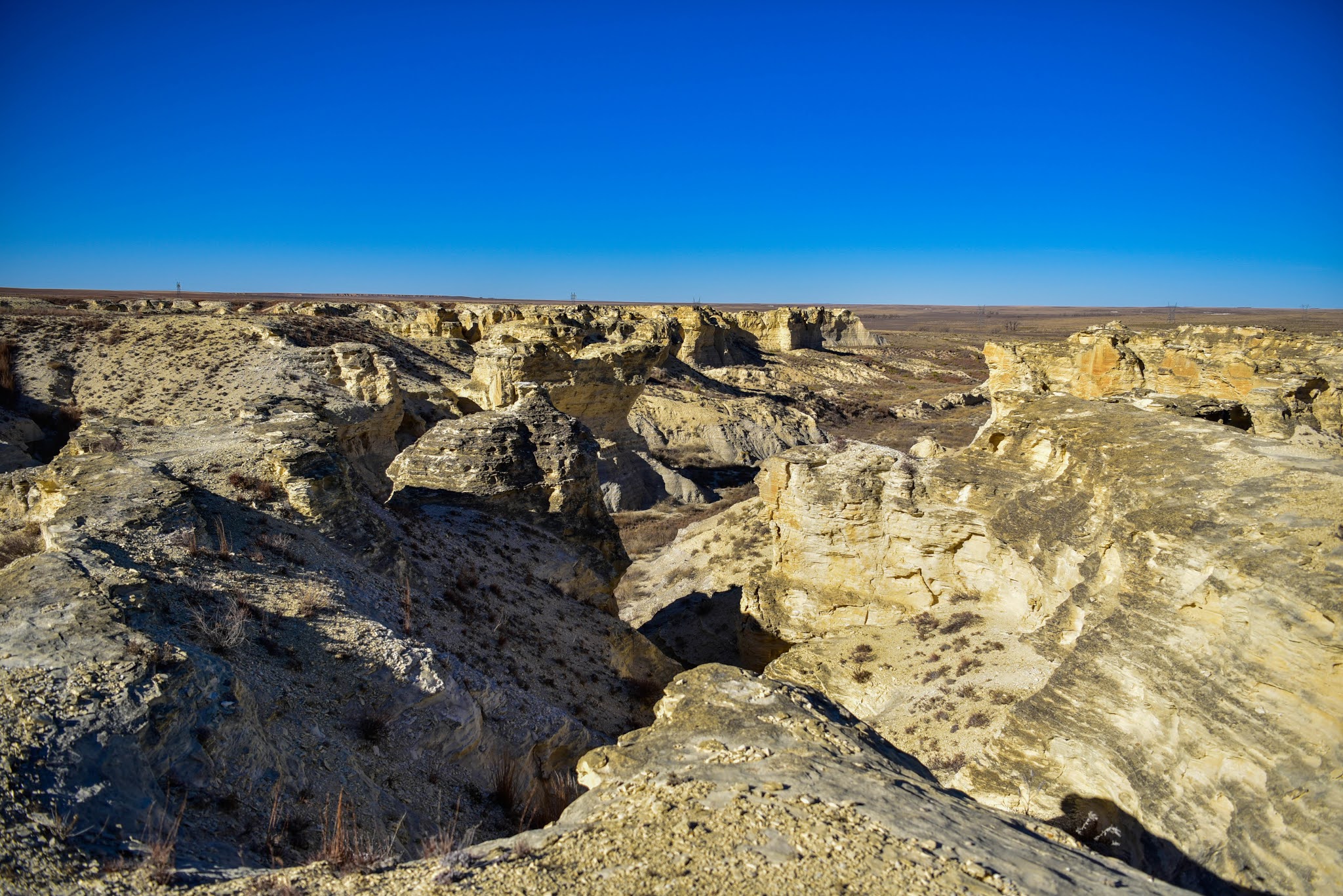 KANSAS BADLANDS: LITTLE JERUSALEM & MONUMENT ROCKS - JOURNOSPEAK