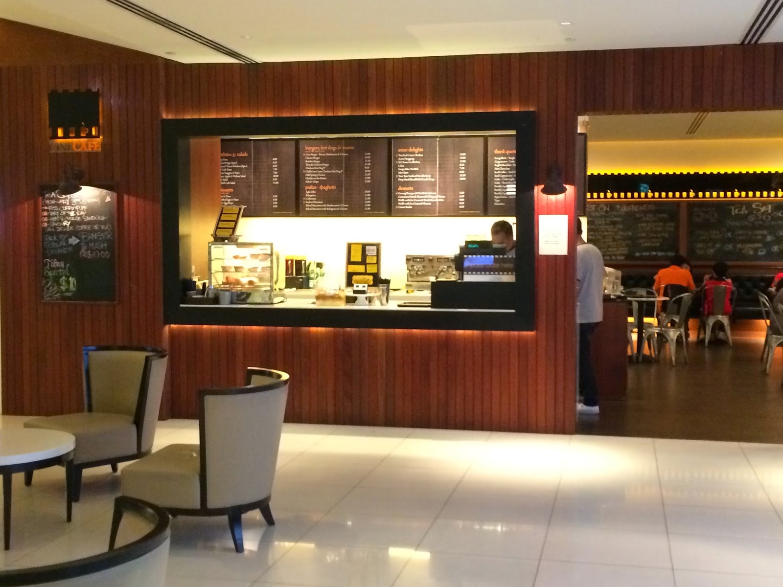 Uniquelious: Cine Cafe - Shaw house