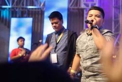 PREGADOR DE 11 ANOS ACREDITA QUE AVIVAMENTO MUNDIAL VIRÁ EM BREVE ...