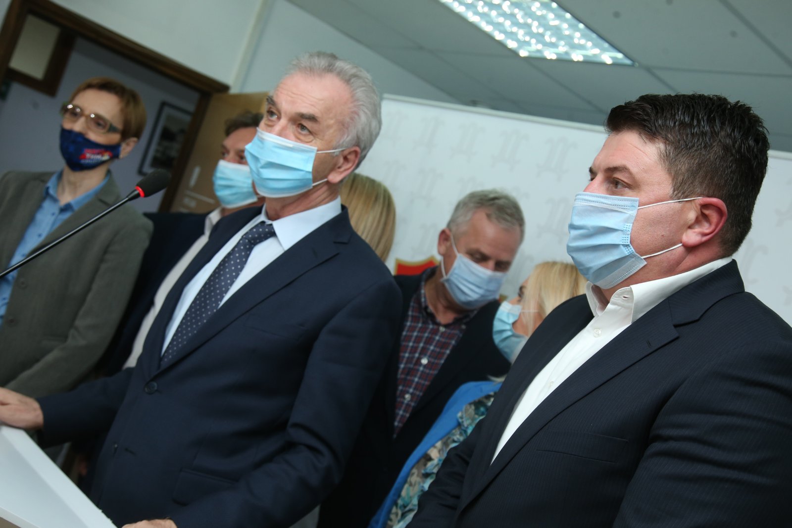 Slobodan Vasković - Sa druge strane...: Dodikove Ploče: Dvije su ...