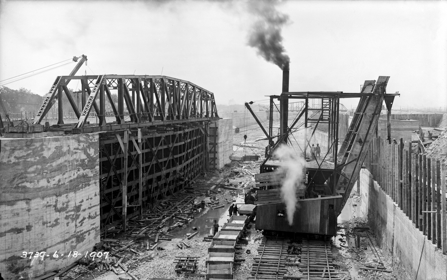 Industrial History: MWRD: Butterfly Dam in the Chicago Sanitary and ...