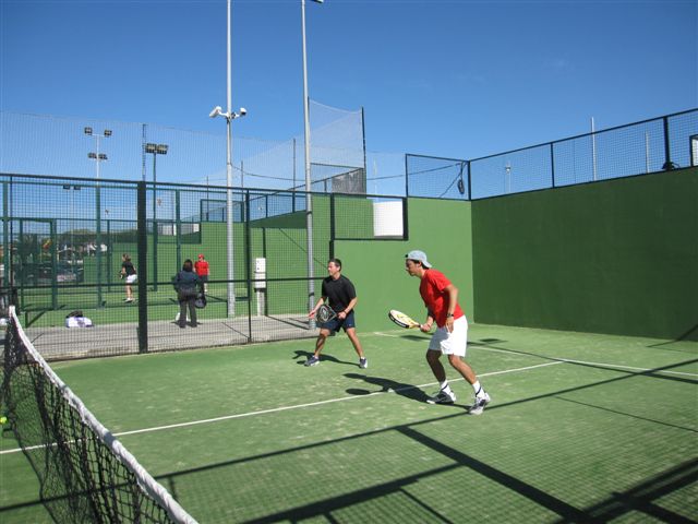 ¿Es el pádel el deporte de moda? - Deporte y Salud