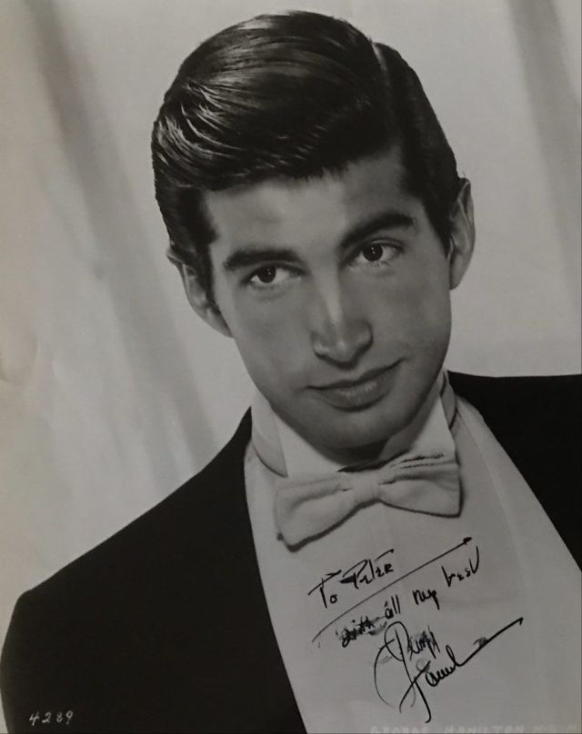 40 Handsome Portrait Photos of American Actor George Hamilton in the ...