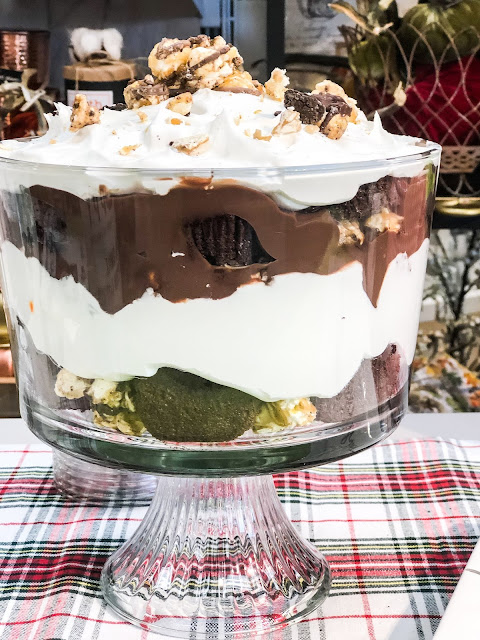 Magnolia Mamas : Reindeer Crunch Trifle Recipe