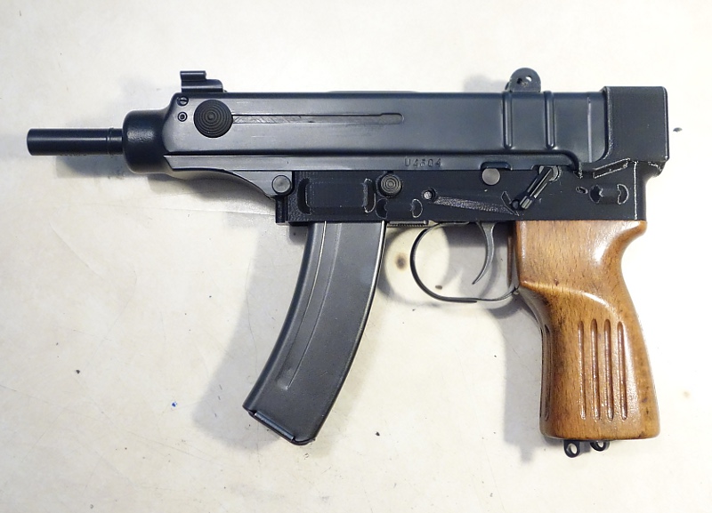 Jeff's Toy Box: Better Czech yourself, a 3D printed Vz. 61 Skorpion