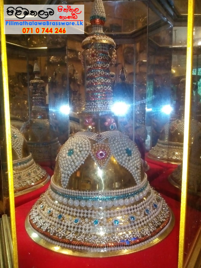 Pearls Decorated brass Karadu (Pagoda/Chaithya) - පබලු යොදා සරසන ලද ...