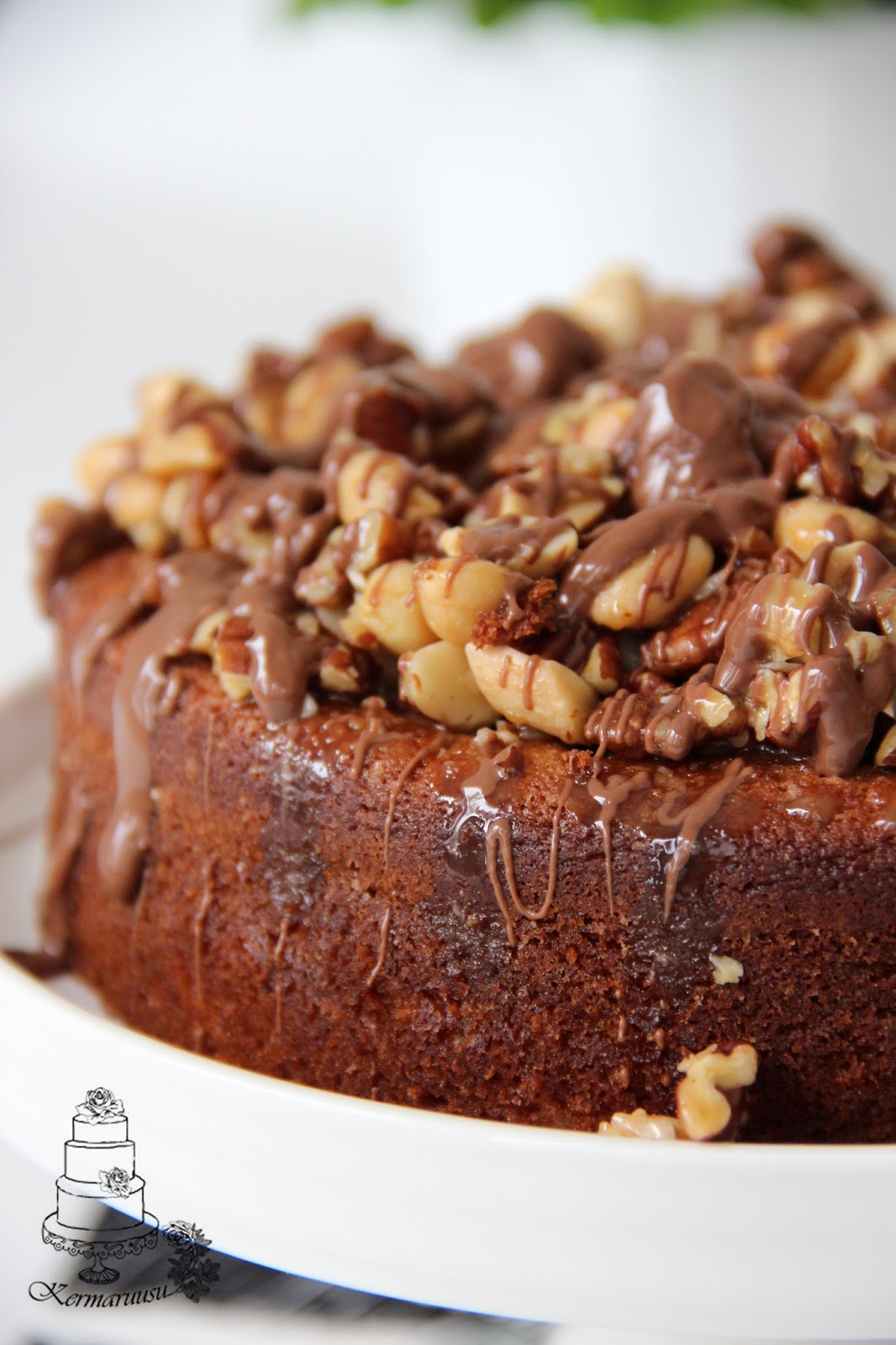 Kermaruusu: Pähkinä-kinuskikakku