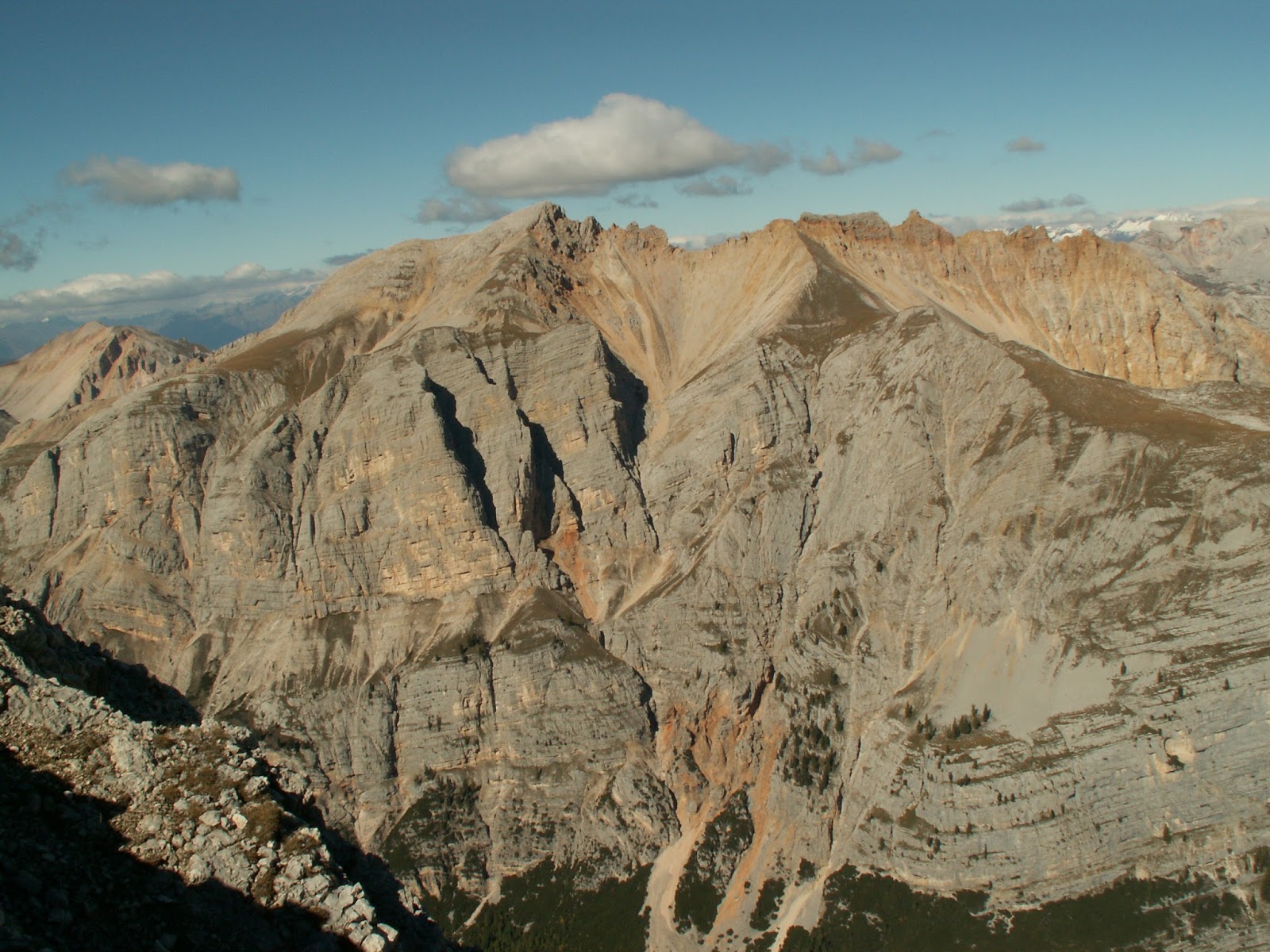 Ramecrodes: Sullo Spalto di Col Bechéi, una cima senza cima