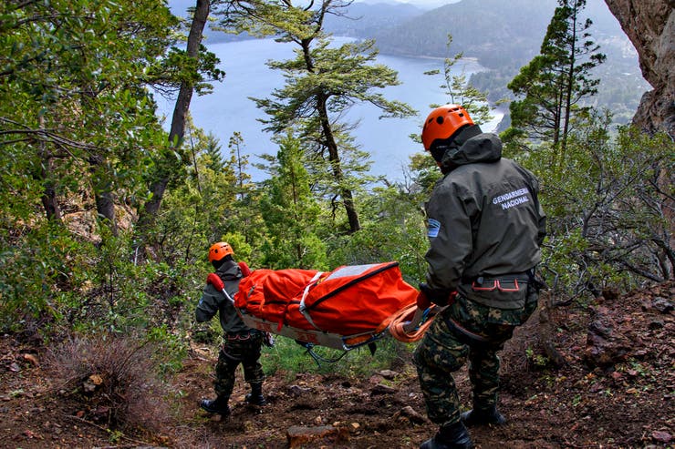 Unidad de Operaciones Especiales en Montaña "1° Alférez Mario Serrano ...