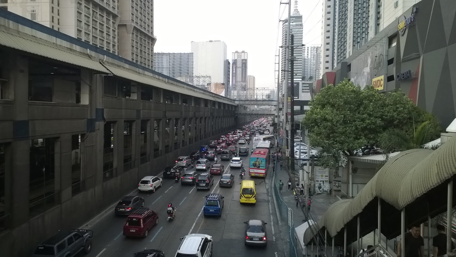 Metro Manila - the City of the Filipinos that Never Sleeps