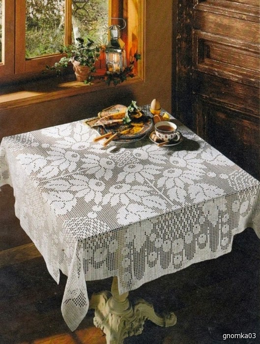 Crochet: BEAUTIFUL TABLECLOTH
