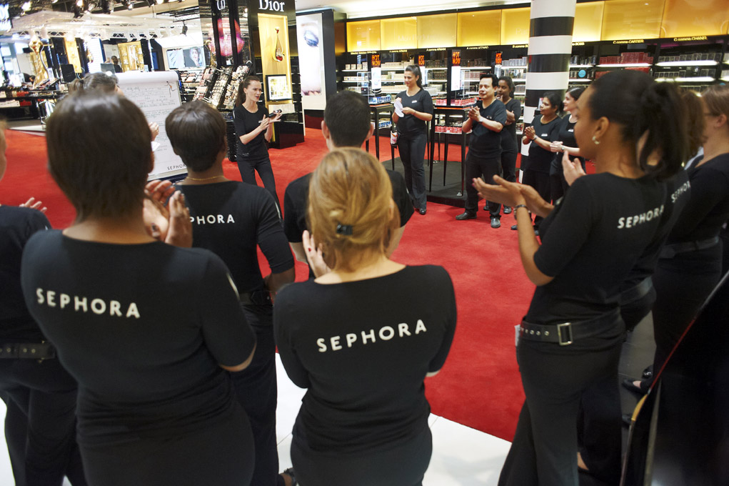 7 things makeup artists do when shopping in SEPHORA!