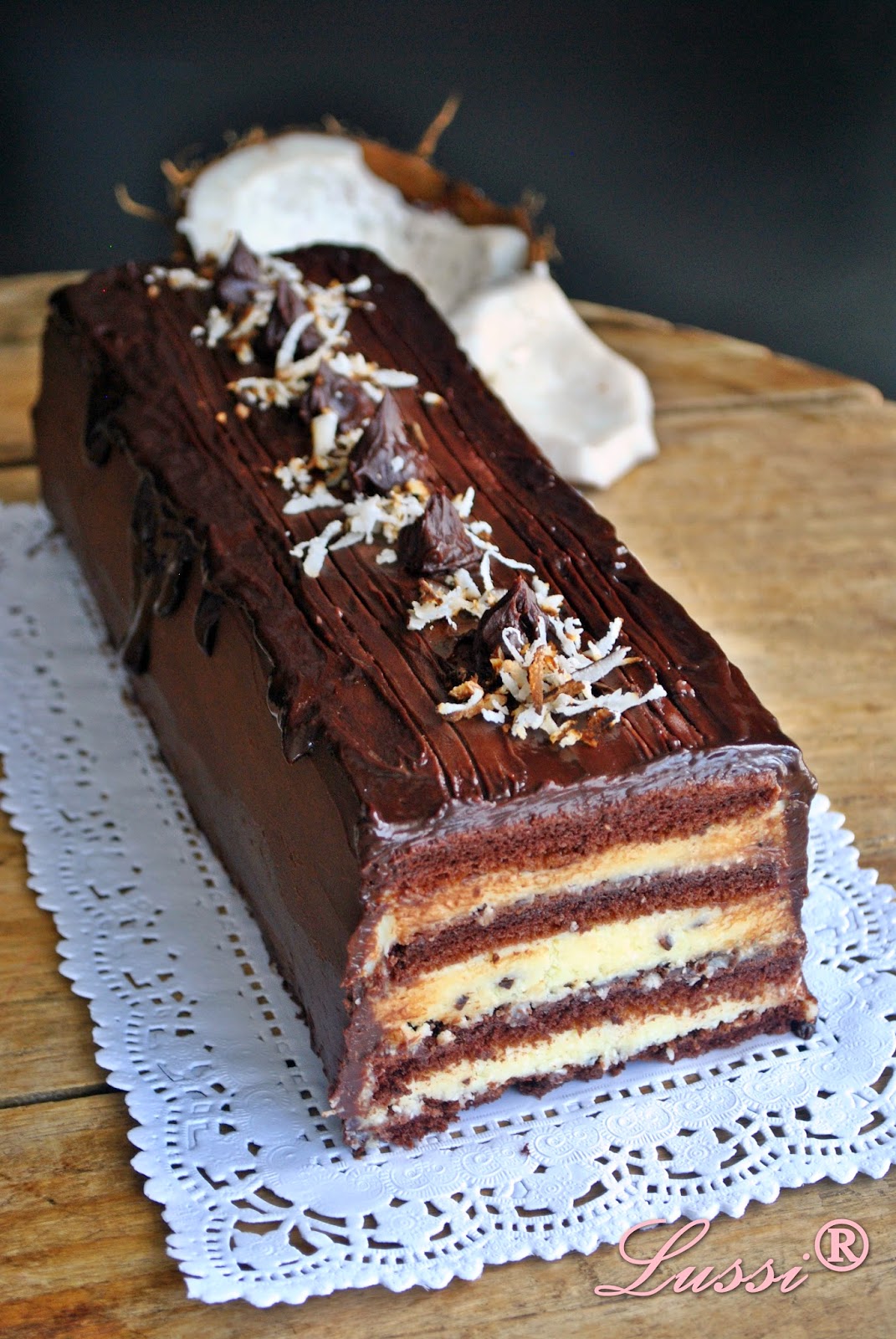 Lussi`s World of Artcraft: Торта "Баунти"/ Chocolate Bounty Cake