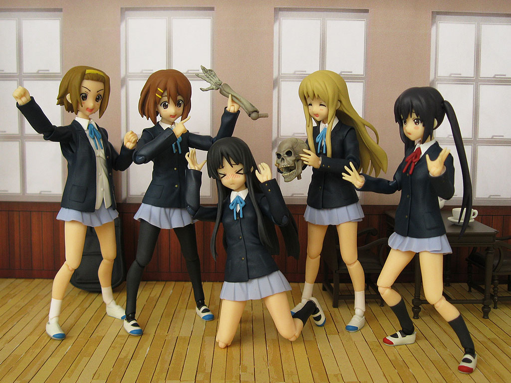 world of klaymore: figma Azusa Nakano aka Azunyan