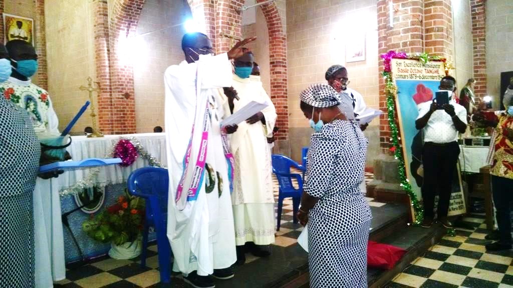 Professions religieuses chez les Sœurs Filles de Marie de Molegbe