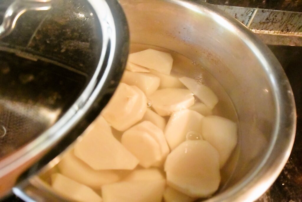 Recipes for Tom: Kabu to satoimo no surinagashi / Japanese turnip and ...