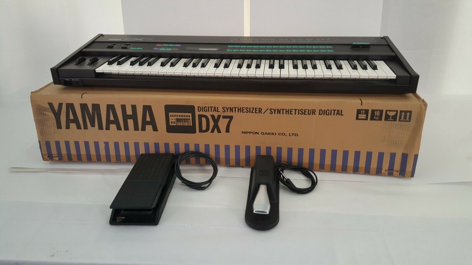 MATRIXSYNTH: Yamaha DX7 Digital Programmable Algorithm Synth SN 133214 ...