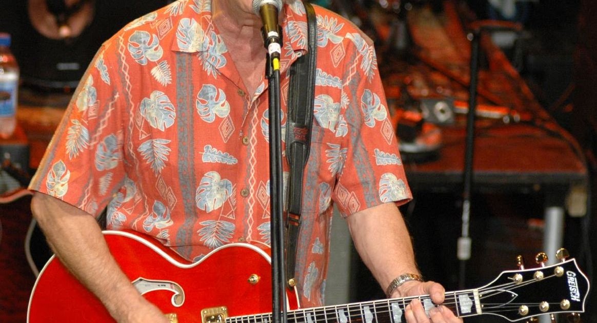 Media Confidential: R.I.P.: Paul Cotton, Guitarist, Lead Singer With Poco