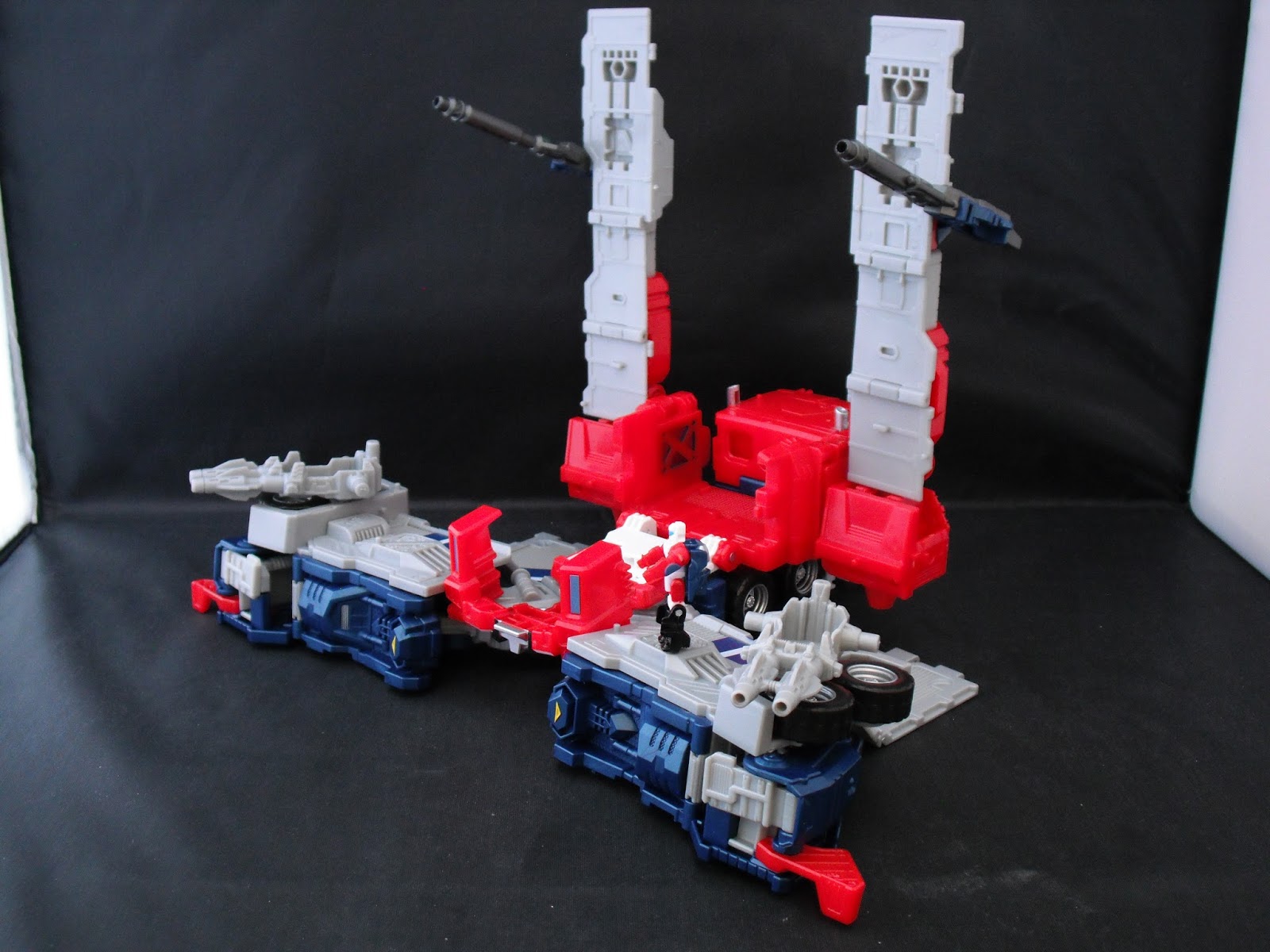 The HEXdidn't... TransFormers Collection Blog: TransFormers Legends ...