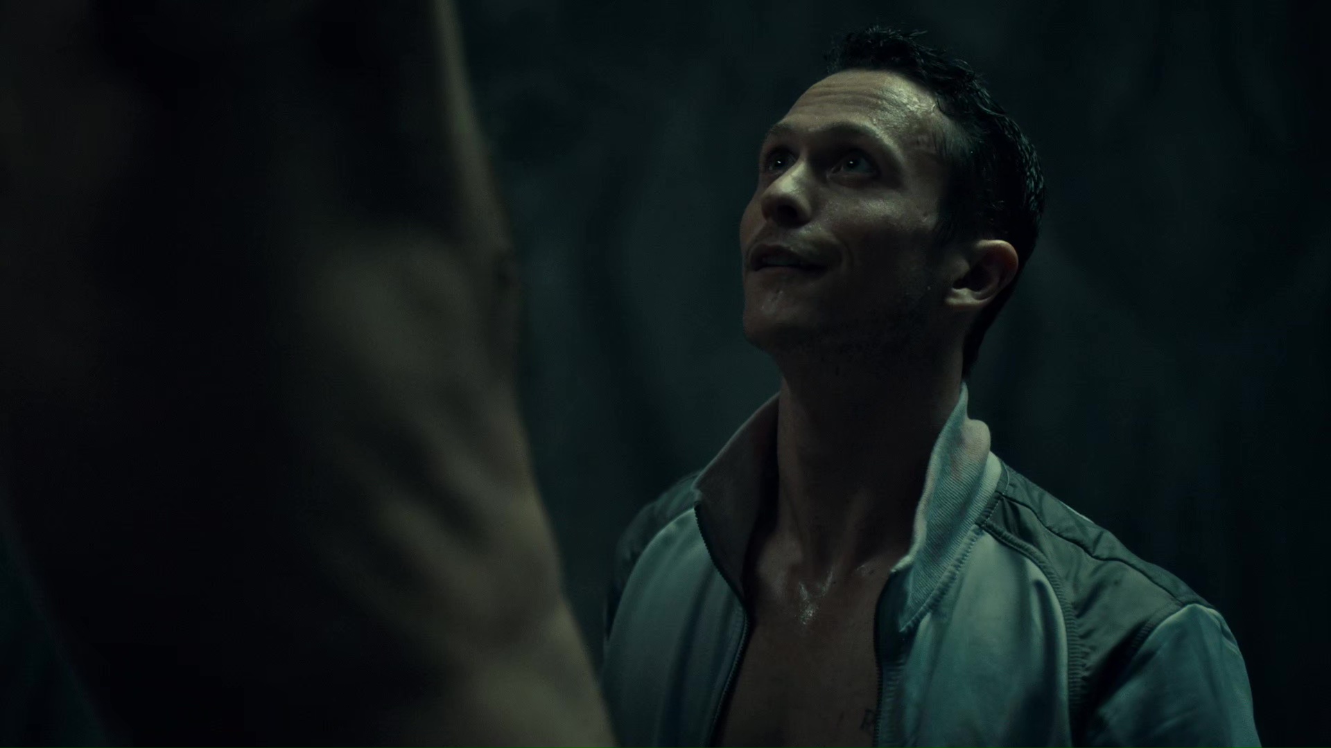 ausCAPS: Jonathan Tucker and Mads Mikkelsen shirtless in Hannibal 2-05 ...