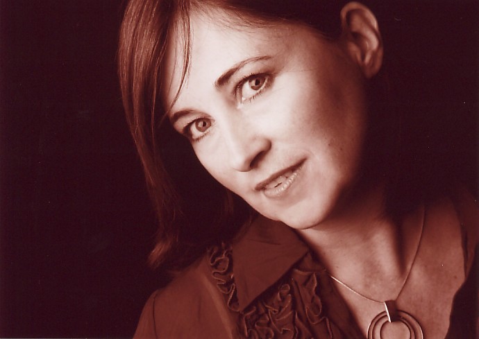 Ausjenny: Focus on Christmas with Meredith Resce