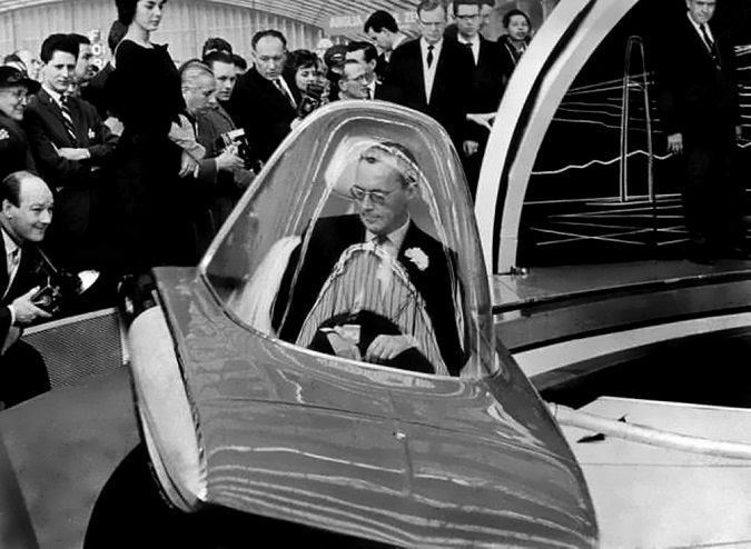 FORD LEVACAR MACH-1. EL COCHE VOLADOR QUE FORD INVENTÓ HACE 60 AÑOS.