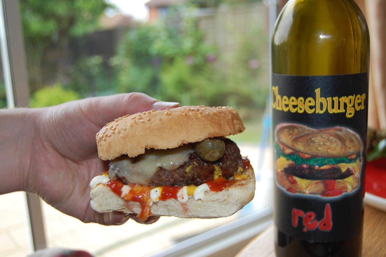 Burger Me! A London Burger Blog: [Burger & Wine Pairing] Cheeseburger ...